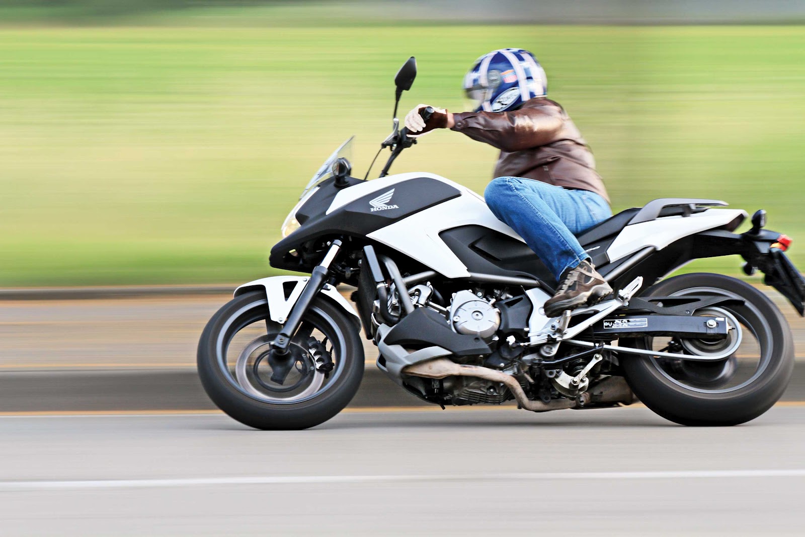 Motorcycle Review: 2012 Honda NC700X – First Ride