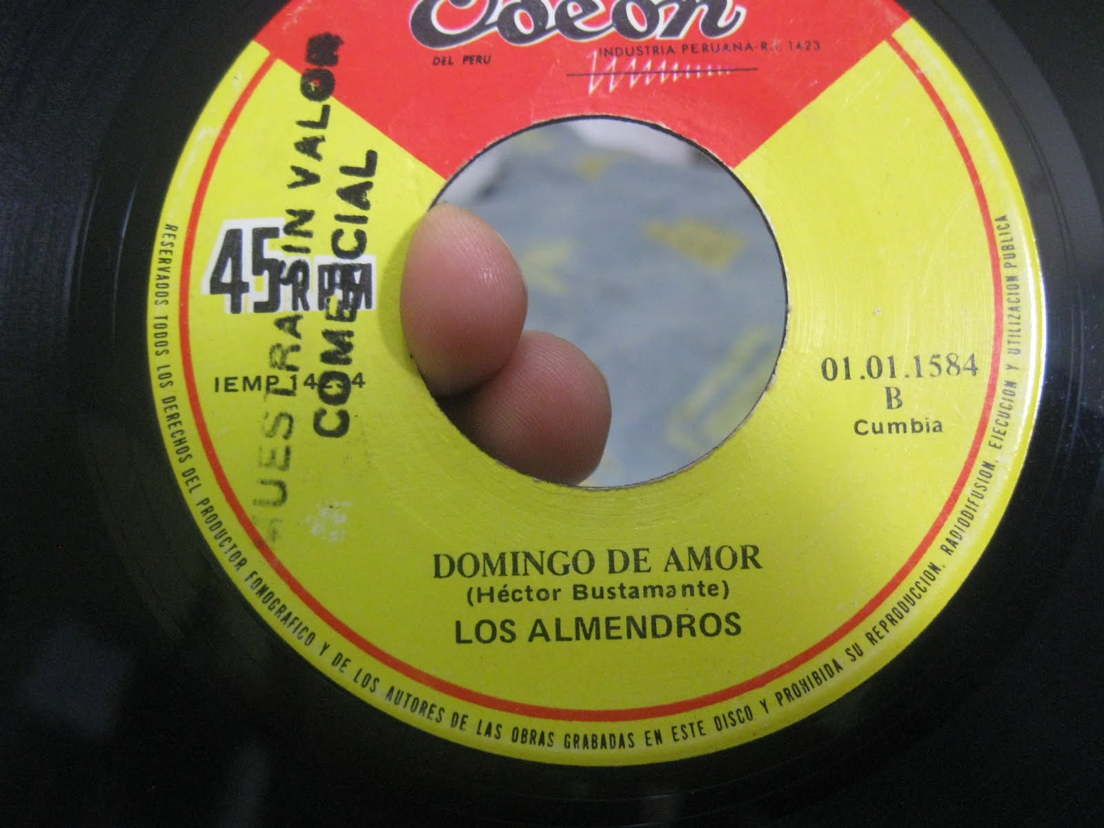 CUMBIA DEL PERU: DISCOS DE 45 RPM GUARACHAS - CLAUDIO MORAN Y LOS ...