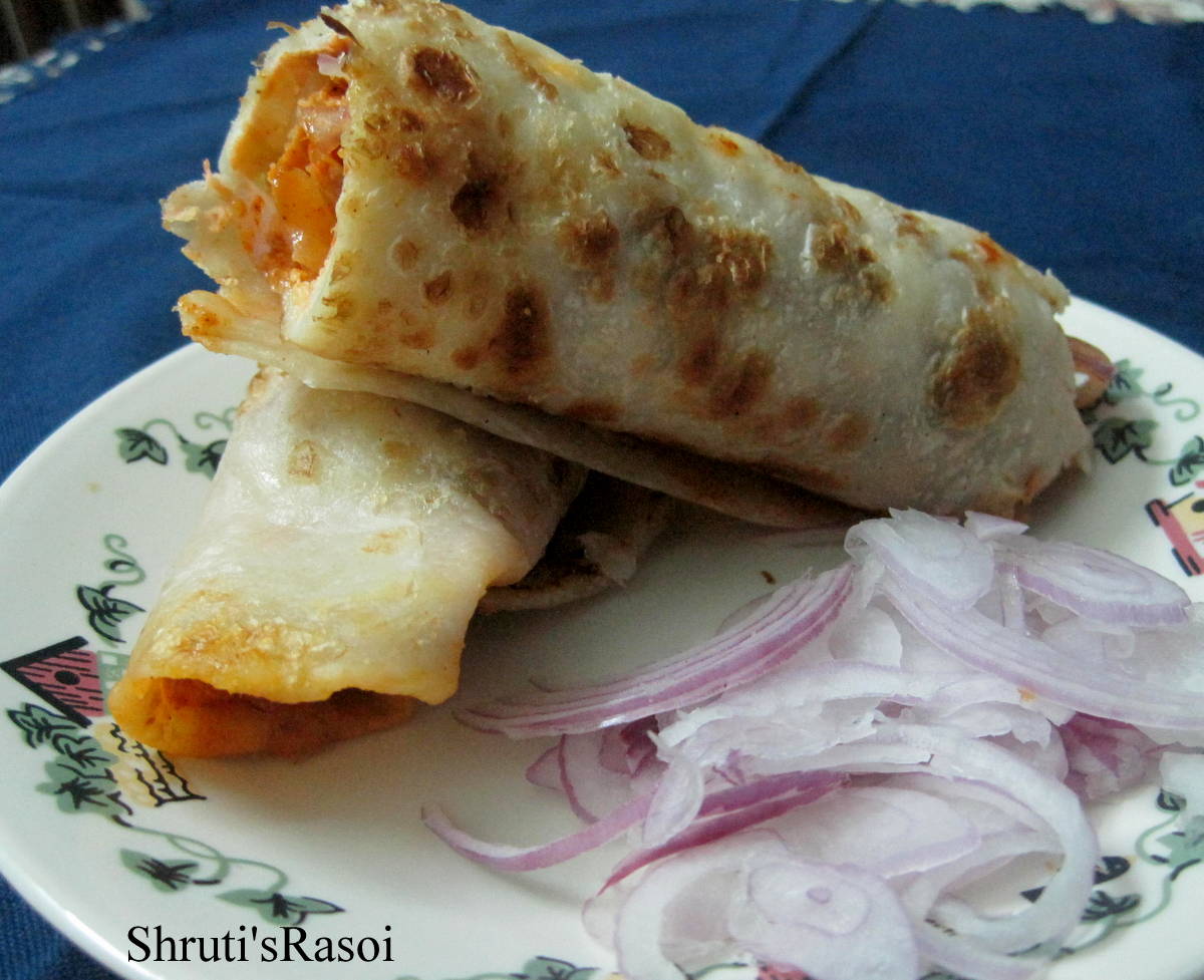 Shruti Rasoi: Soya Mattar Kathi Roll