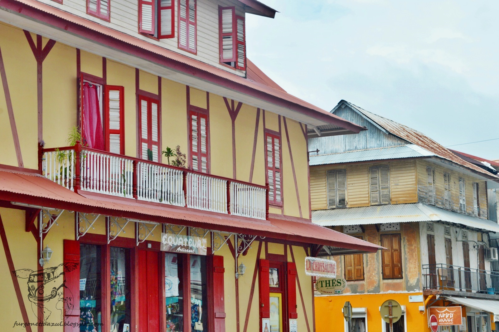 FURGONETA AZUL: CAYENNE-CAYENA, LA CAPITAL DE GUAYANA FRANCESA.