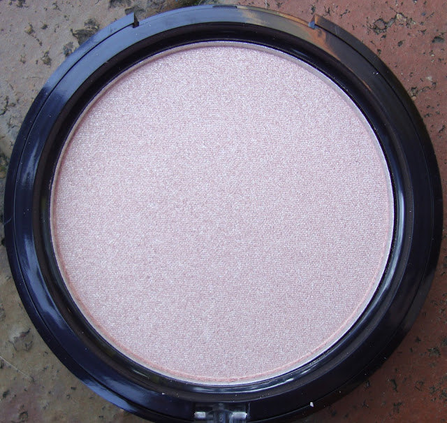little white truths: Australis High Life Illuminating Strobe Powder in ...