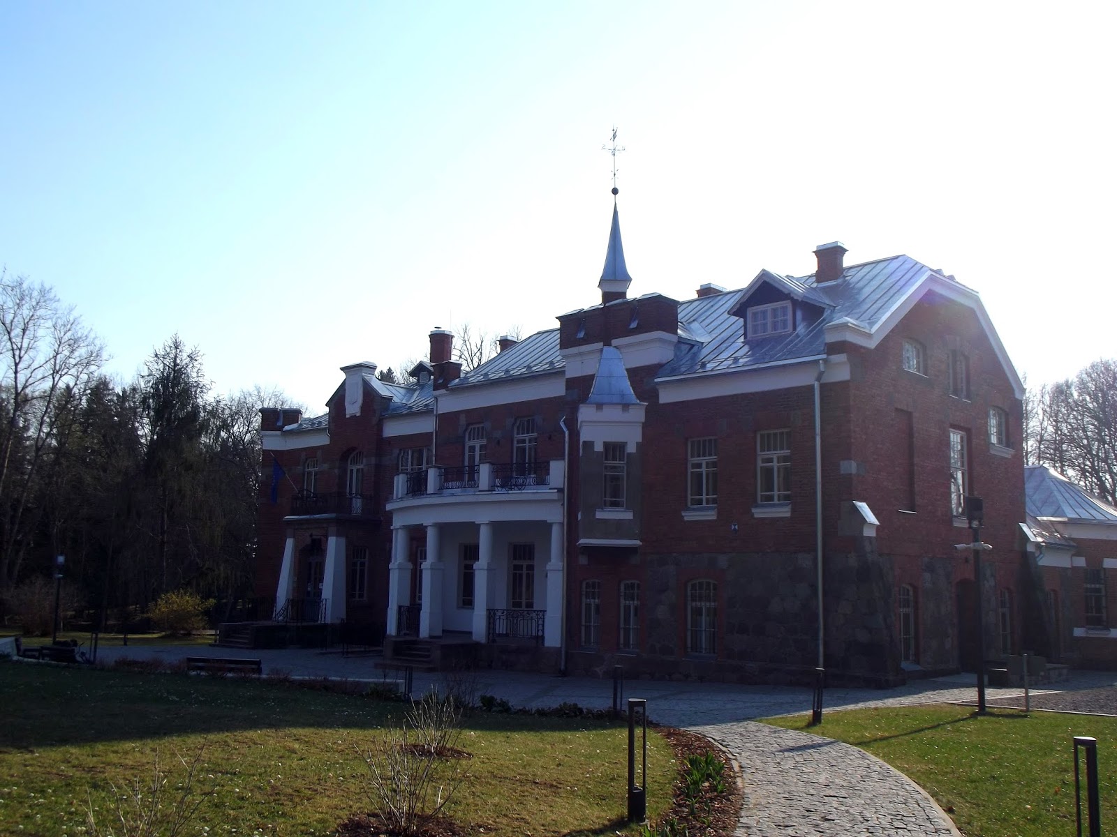 Latvijas muižas un pilis un citas interesantas vietas: Lūznavas muiža ...