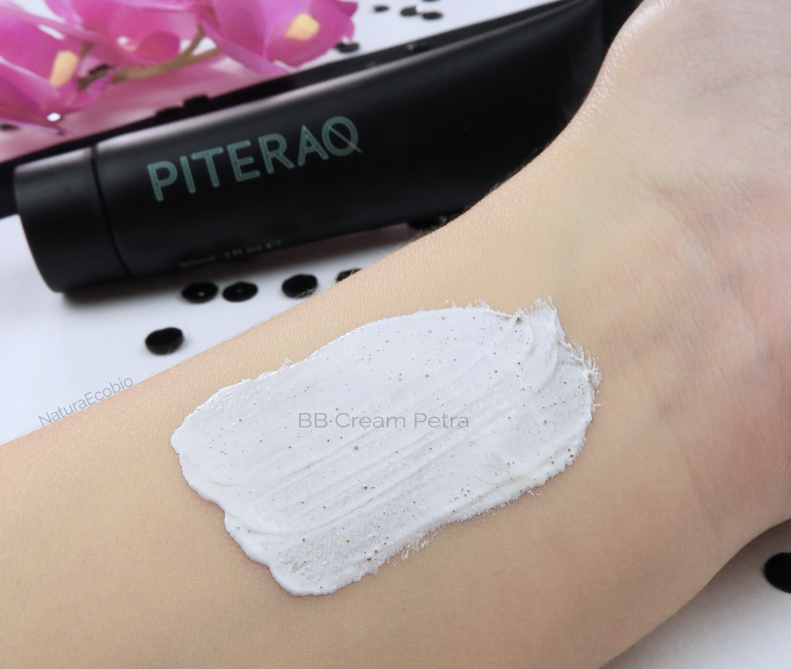 NaturaEcobio: [Review+Swatch] Piteraq - BB Cream Petra
