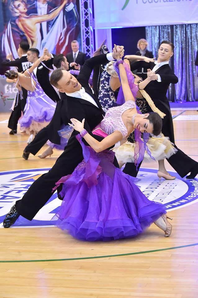 Seminario de Ballroom Dance y Función de Gala de Ballare - Siempre Formosa