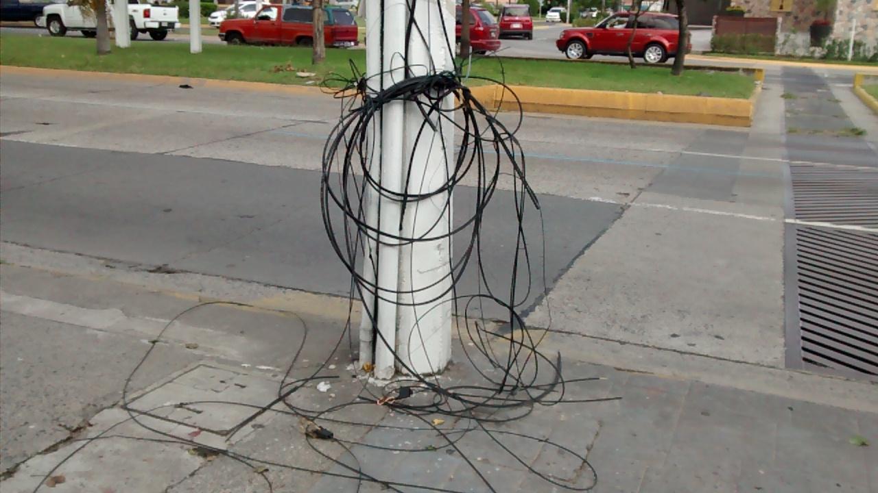 Limpia Tu Ciudad: Los cables, otro contaminante visual.