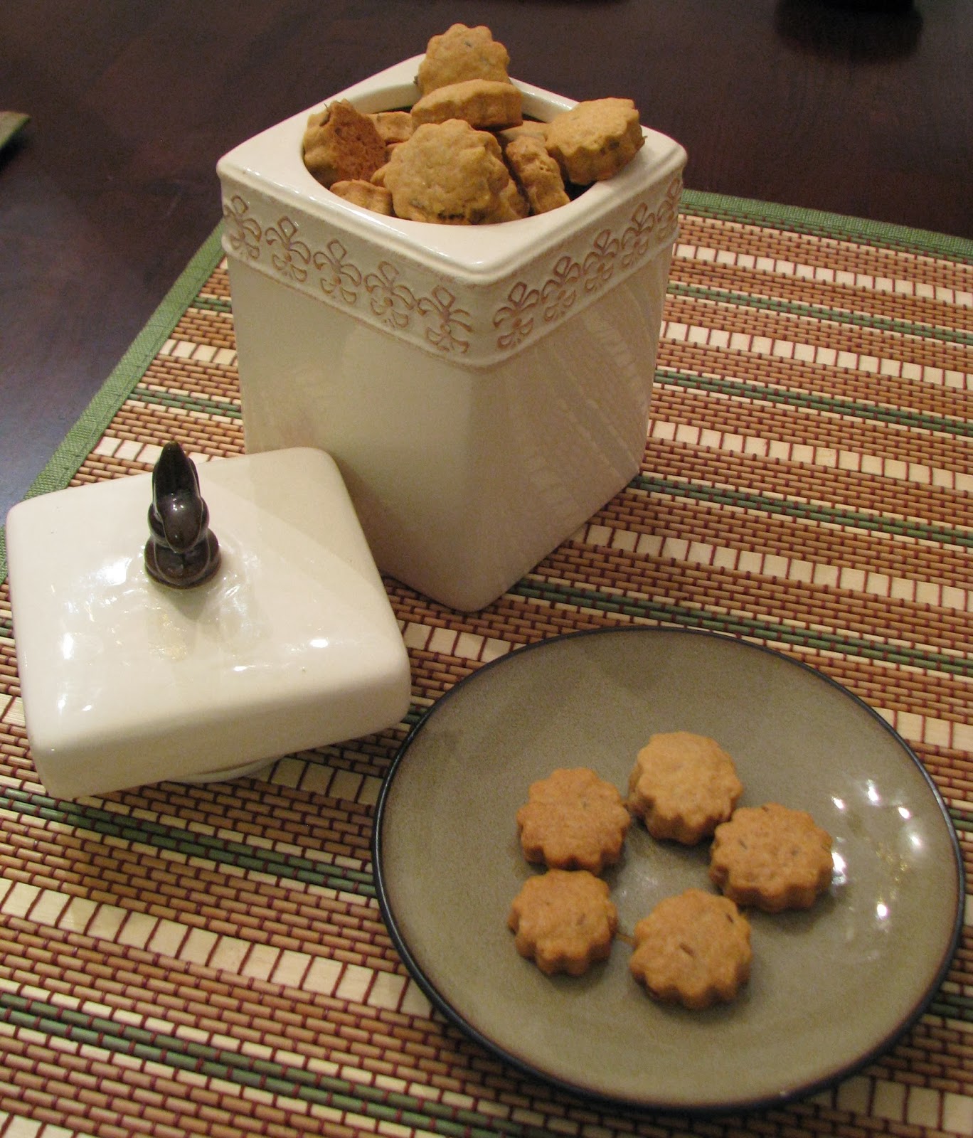 A Tribute to Cooking: Mini Cumin Butter Cookies / Jeera Butter Biscuits