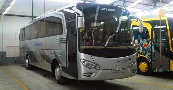 #SabtuNgebus: Sesuatu yang 'Pertama' pada Bis Indonesia