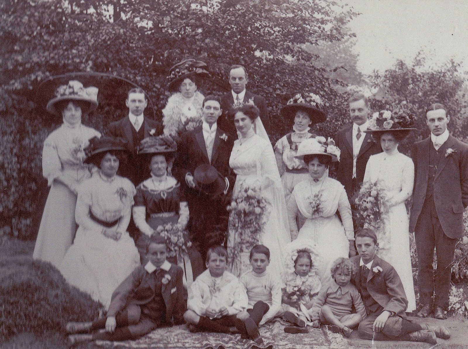 Amazing Vintage Wedding Photos in the Edwardian Era ~ Vintage Everyday