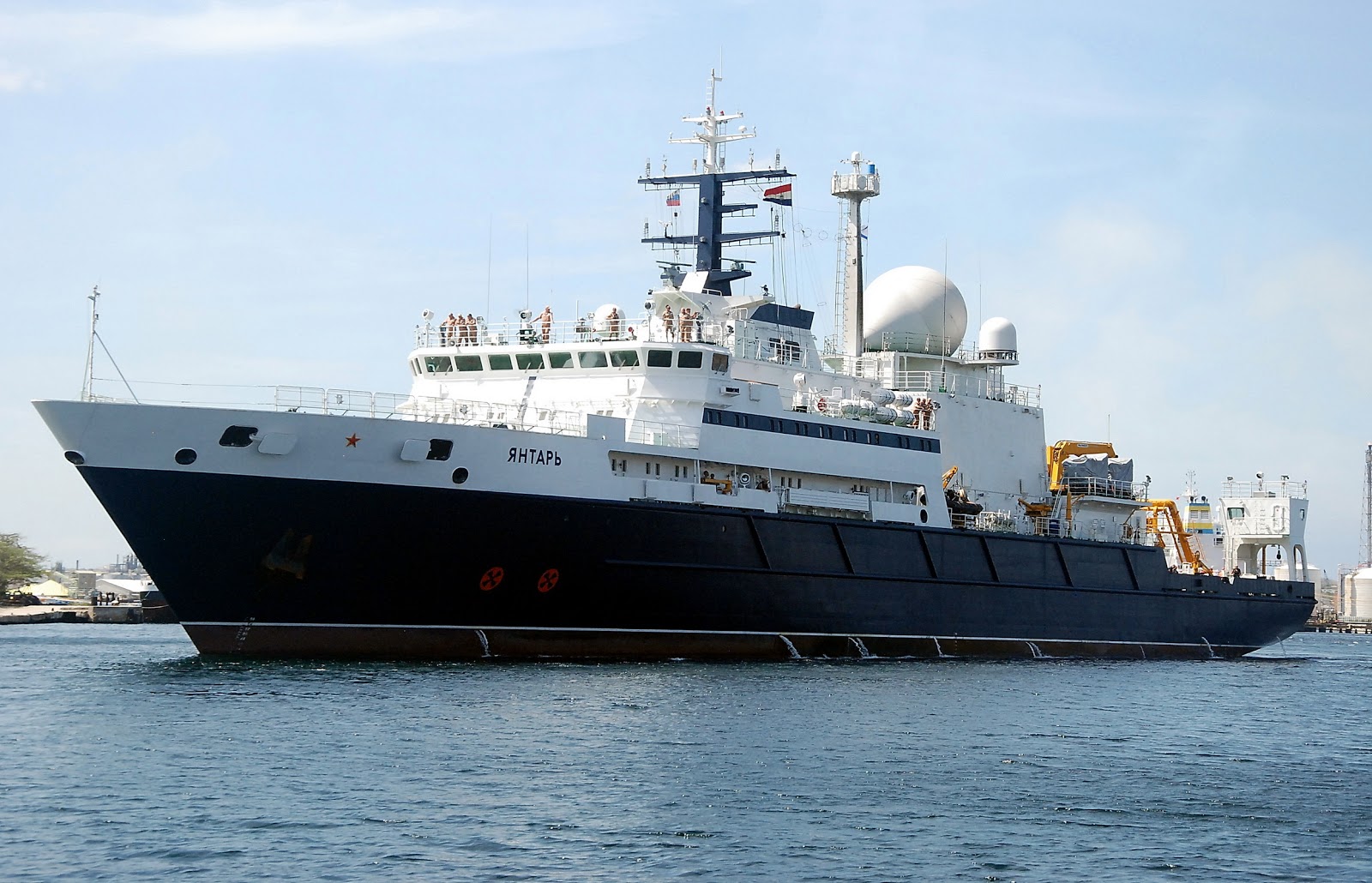 Vessel of Interest | наблюдаемое судно: RV Yantar (Янтарь) arrives at ...