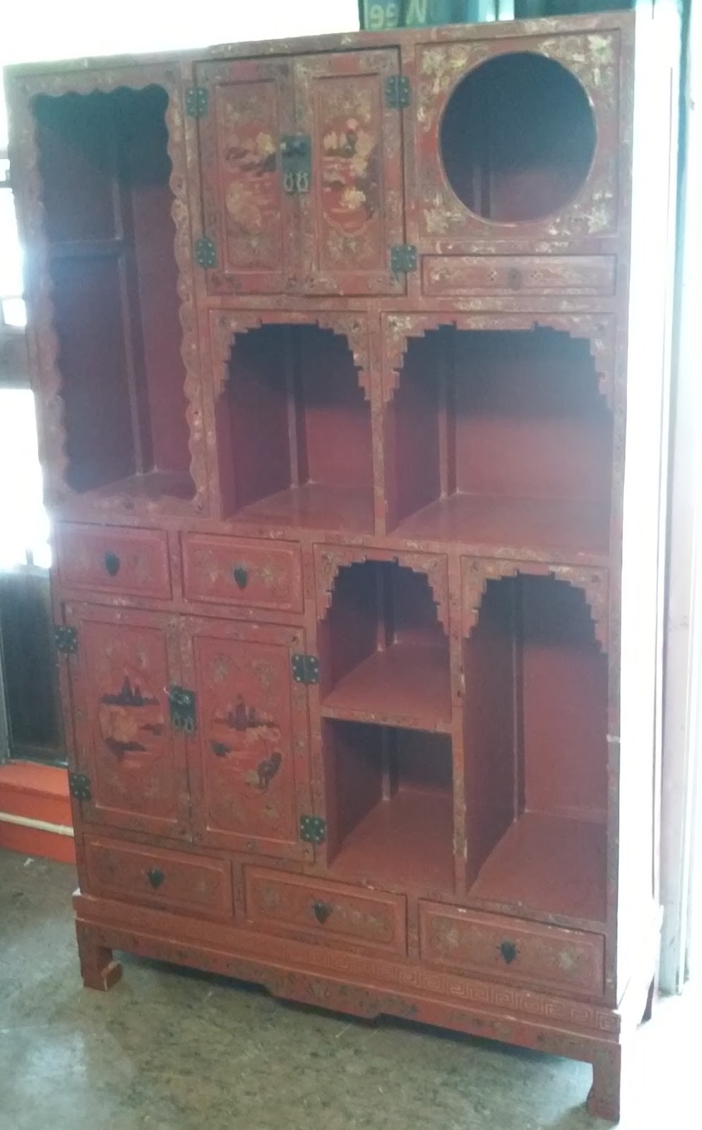 UHURU FURNITURE & COLLECTIBLES: SOLD6' x 4' Asian Dragon Curio Shelf - $375