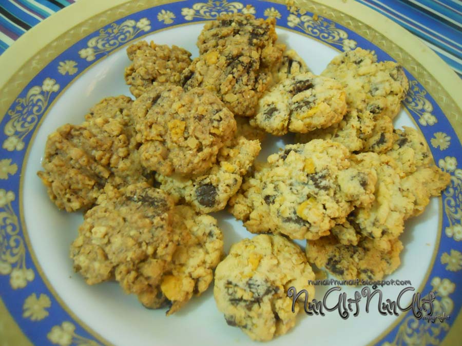 NunAlifNunAlif: Resipi 28 : Biskut Oat Cornflakes Rangup Anakanda ...