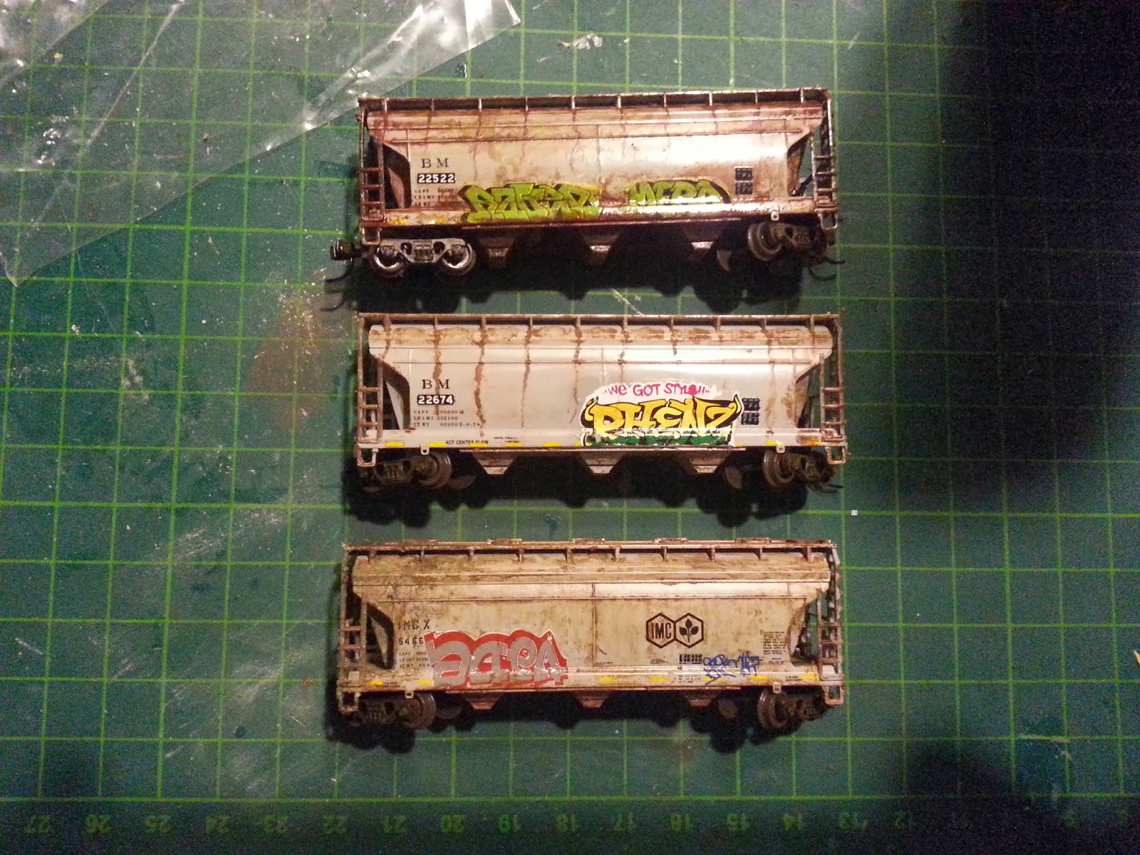 N-Scale AmericaN Module(s): First car weathering attempts