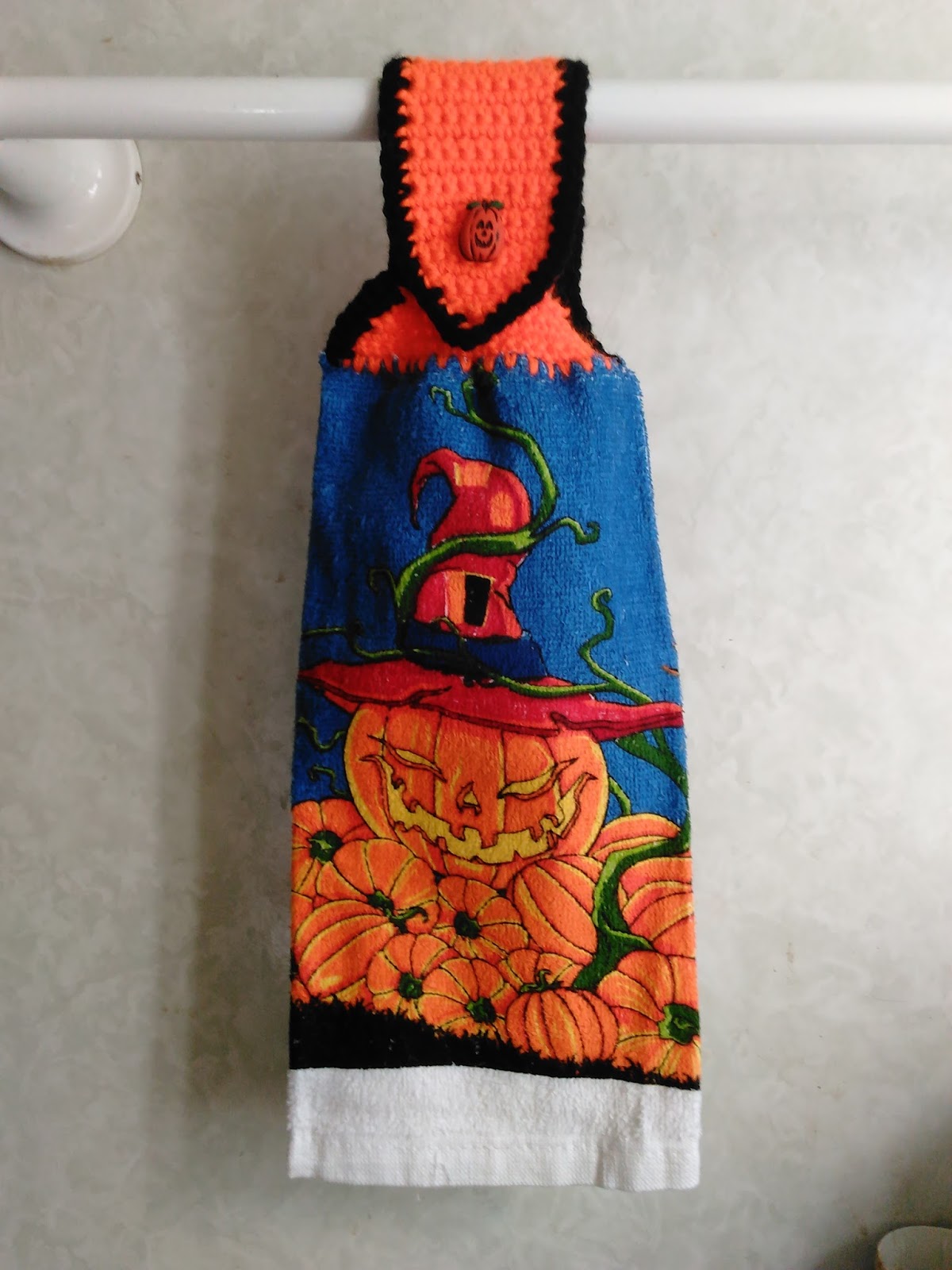 Cat Talk By Cat's Meow: Halloween Towels..