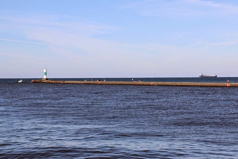 Michigan Exposures: The Algorail Enters the Grand River