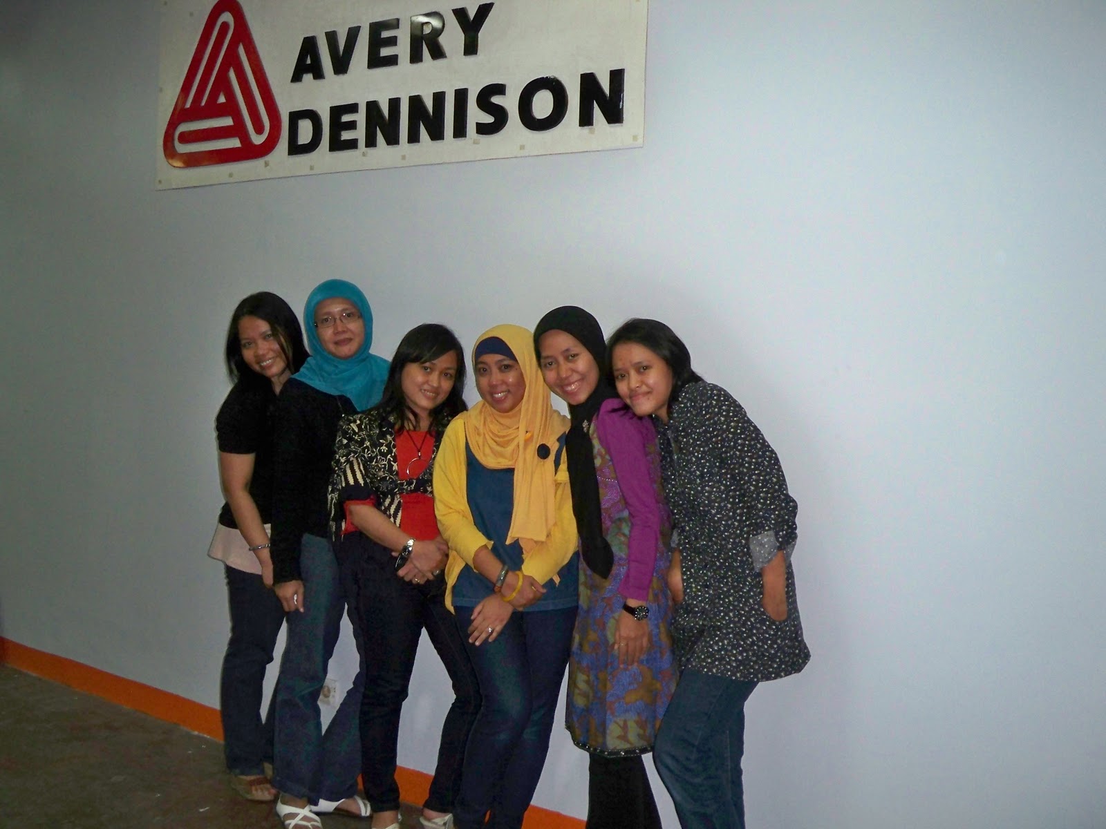 ♥♥ MARVELOUS LAND ♥♥: H-Day --- Today Is My Last day Working in Avery ...