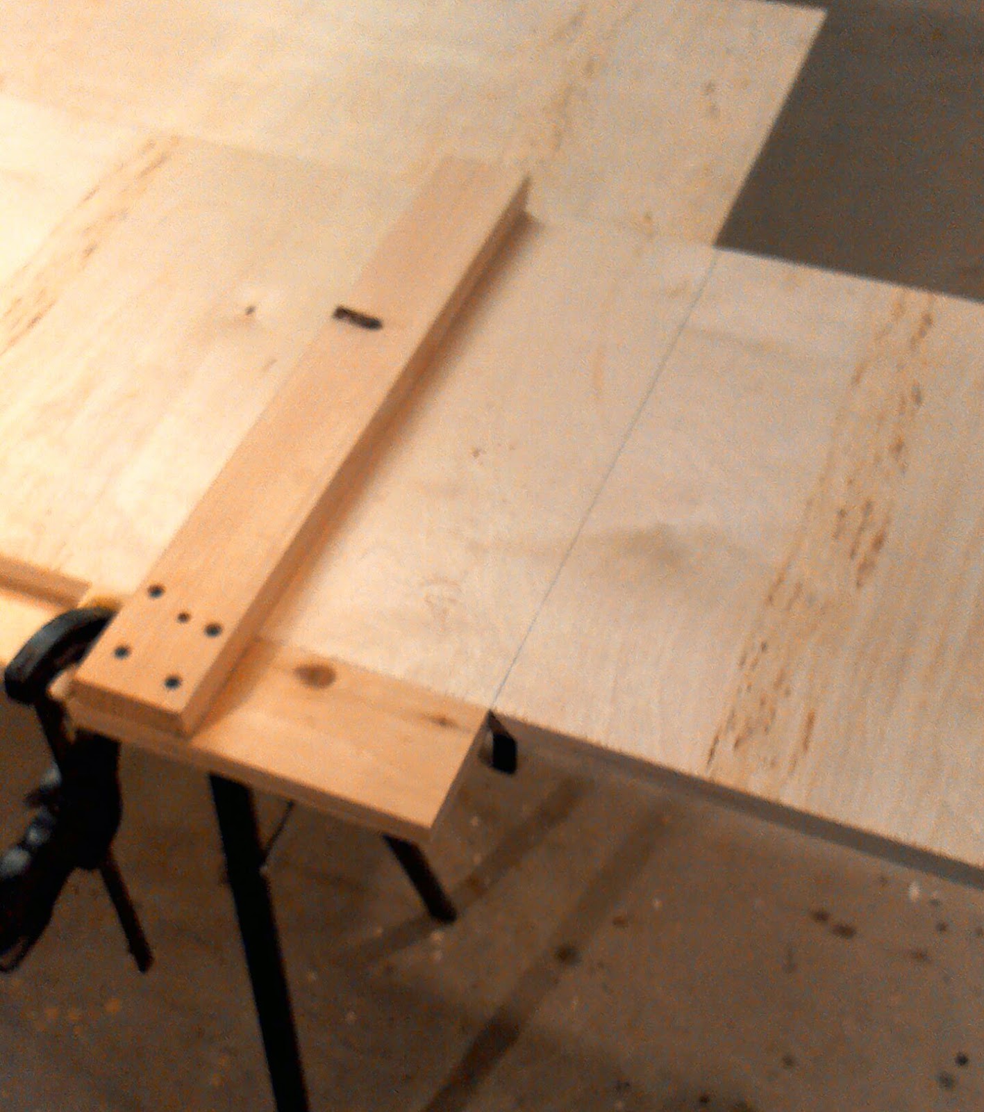 easy wood projects - Cross Cut Jig | Woodworking Areas