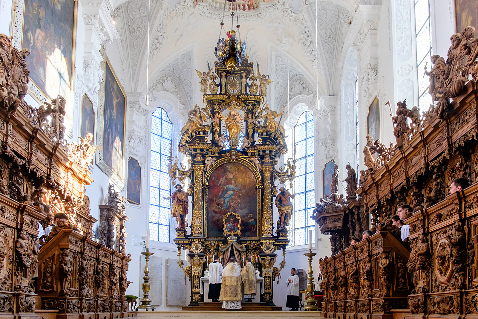 New Liturgical Movement: Revisiting Courtly Liturgy