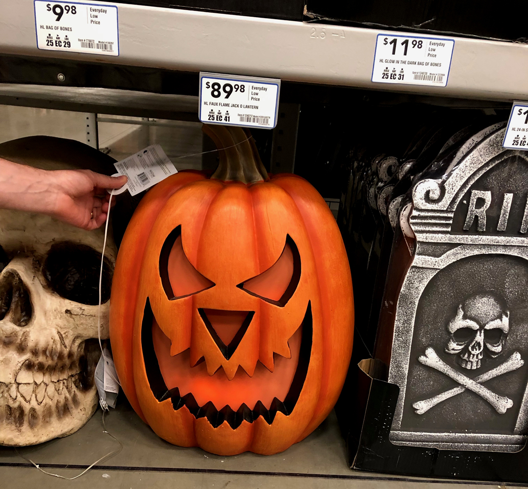 Old Fashion Halloween: Flaming Pumpkin