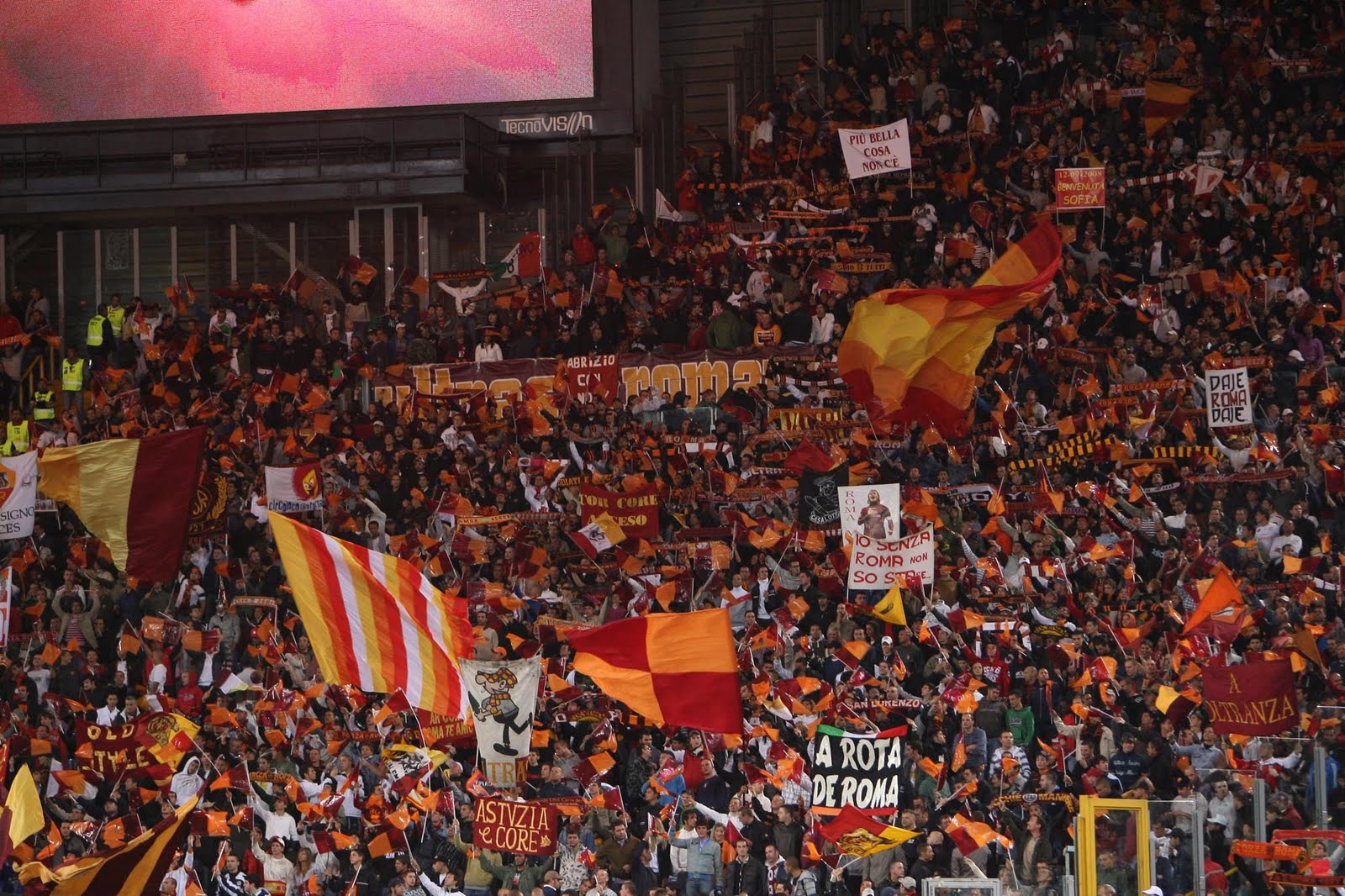 AS ROMA: LA CURVA SUR