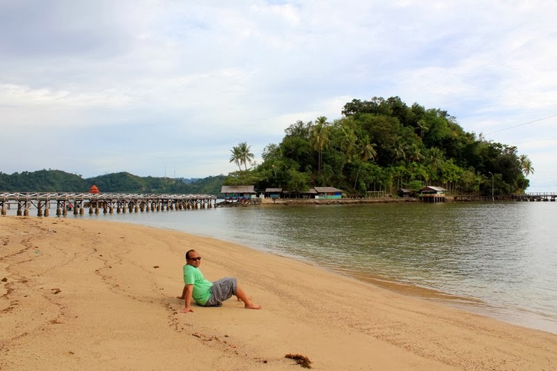 Indahnya Pantai Carocok di Pesisir Selatan Sumatera Barat ~ Eddy ...