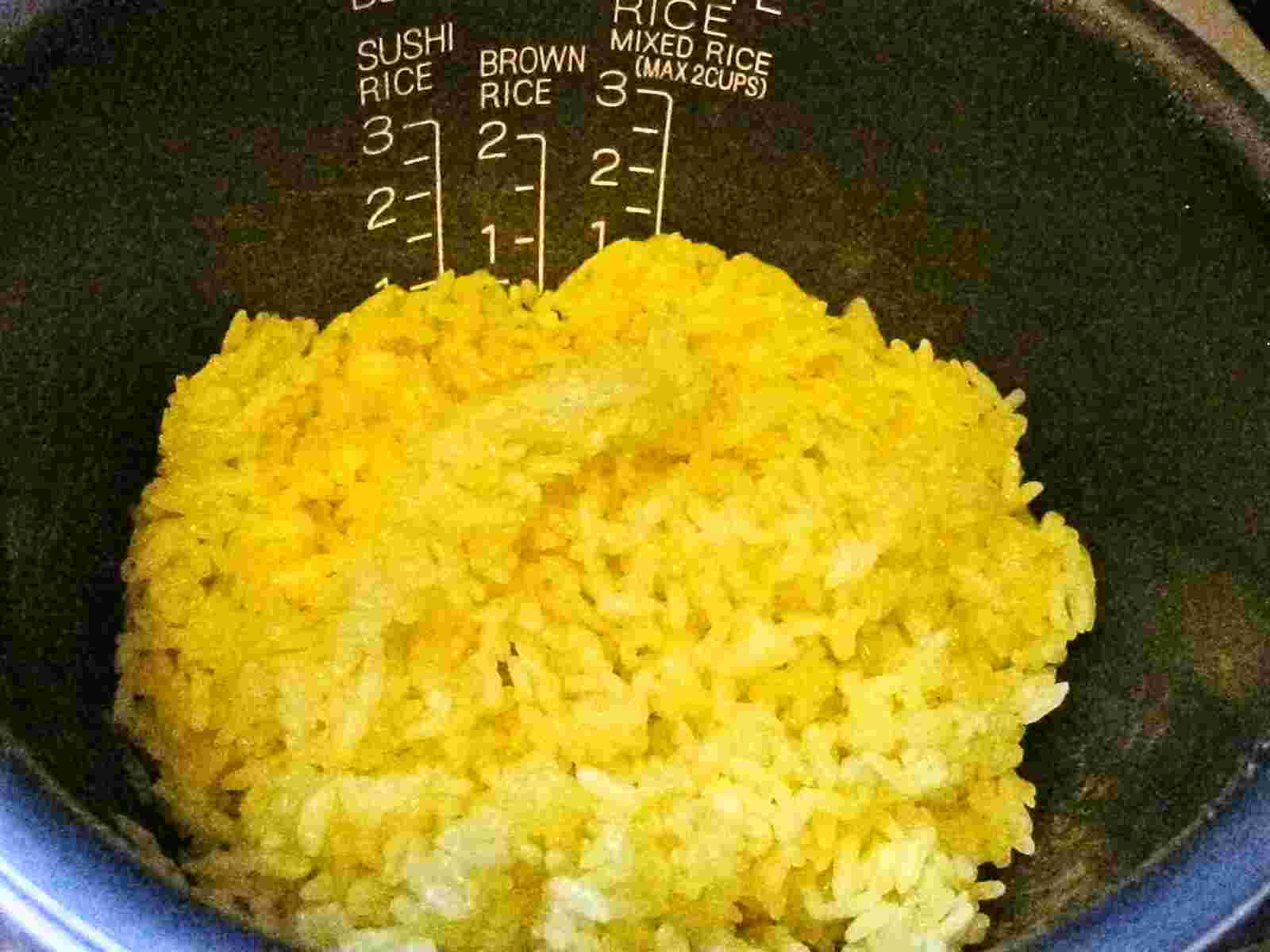 Recipes for Tom: Kuchinashi gohan / ohan / steamed rice colored with ...