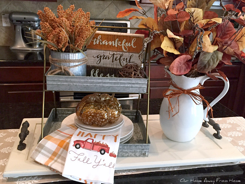 Our Home Away From Home: KITCHEN FALL VIGNETTE