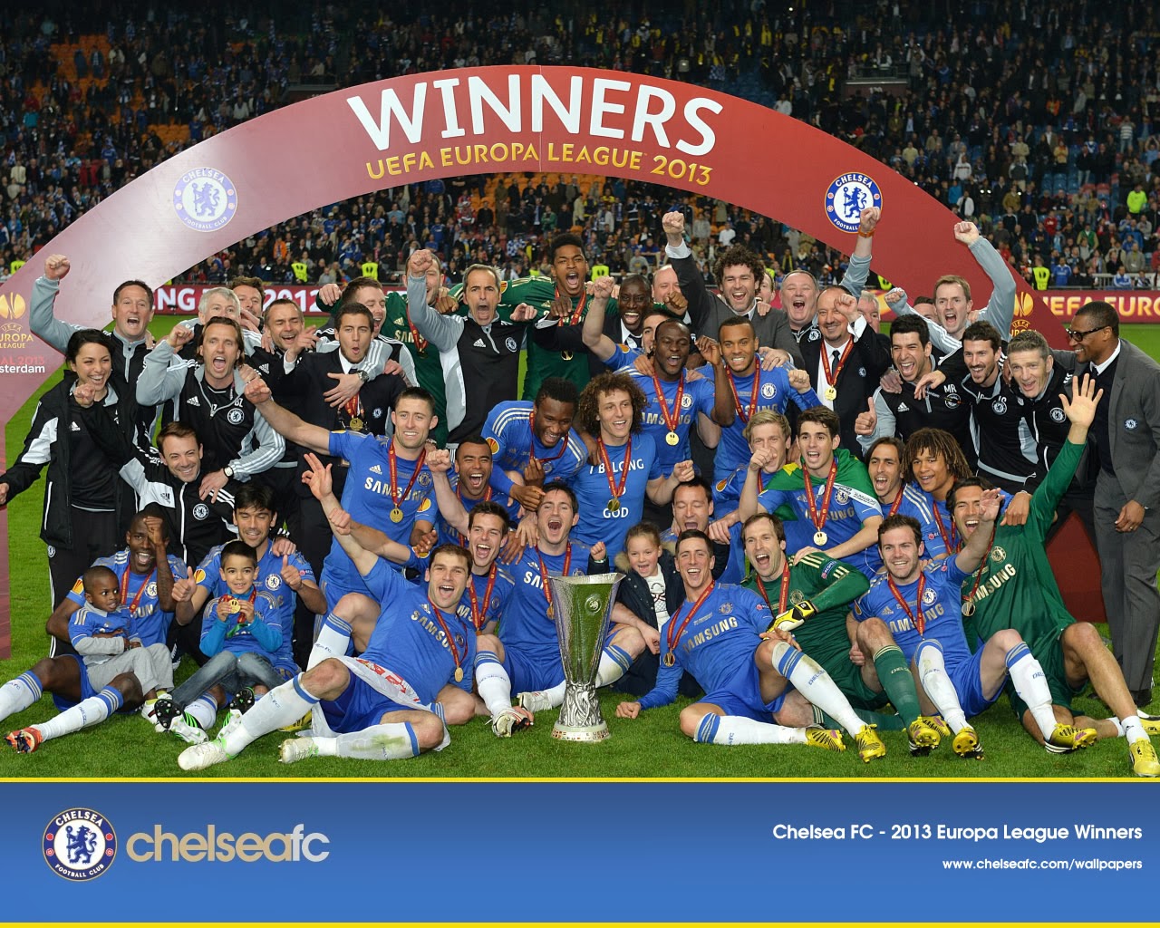Trophy UEFA Europa League ChelseaFc - Player Football Wallpaper