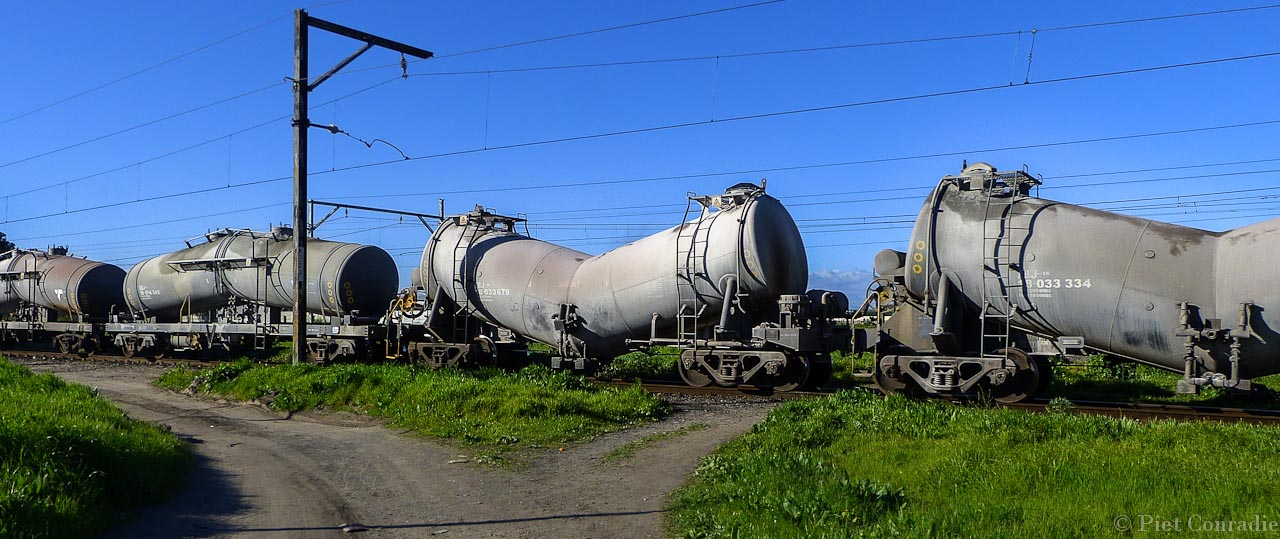 Trains and Railways in South Africa: 2012-08-01 Cement Train