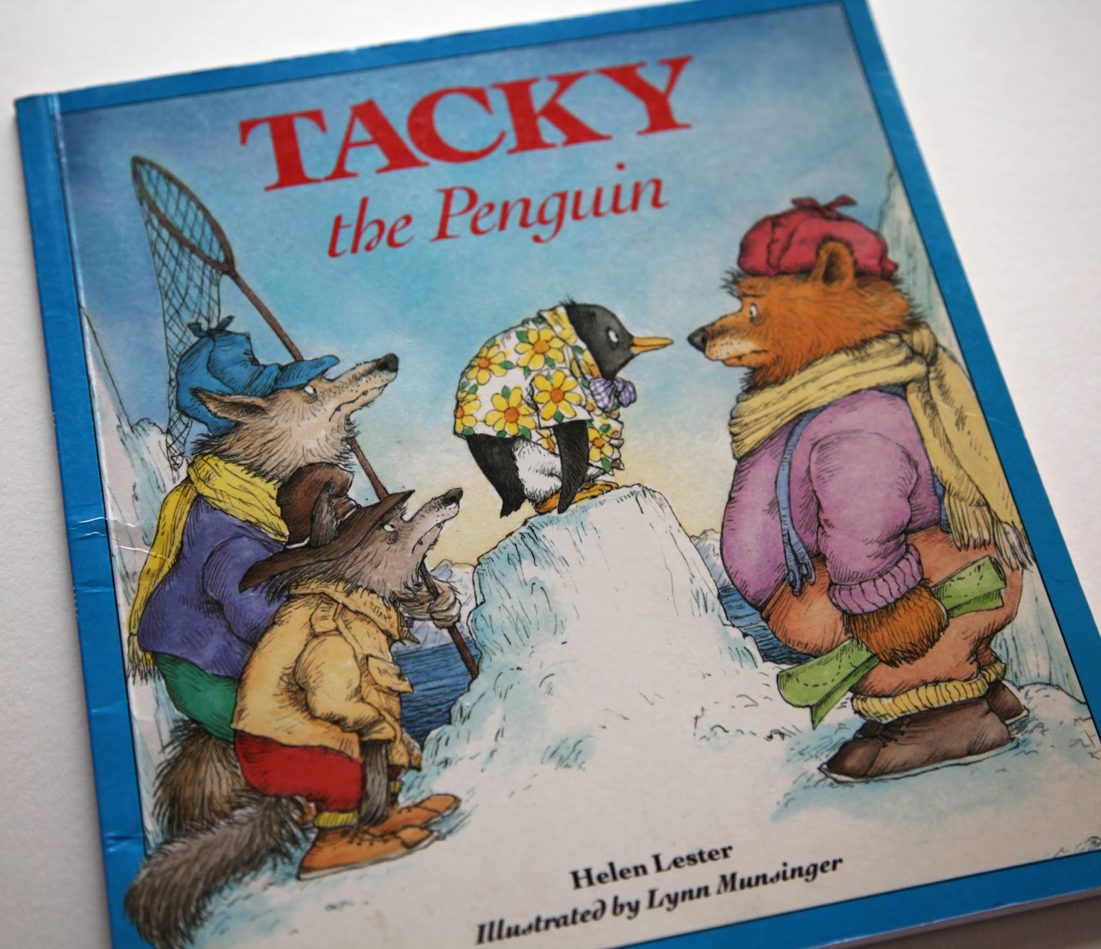 Green Bag Lady: It's still winter so…PENGUIN FREEBIE!