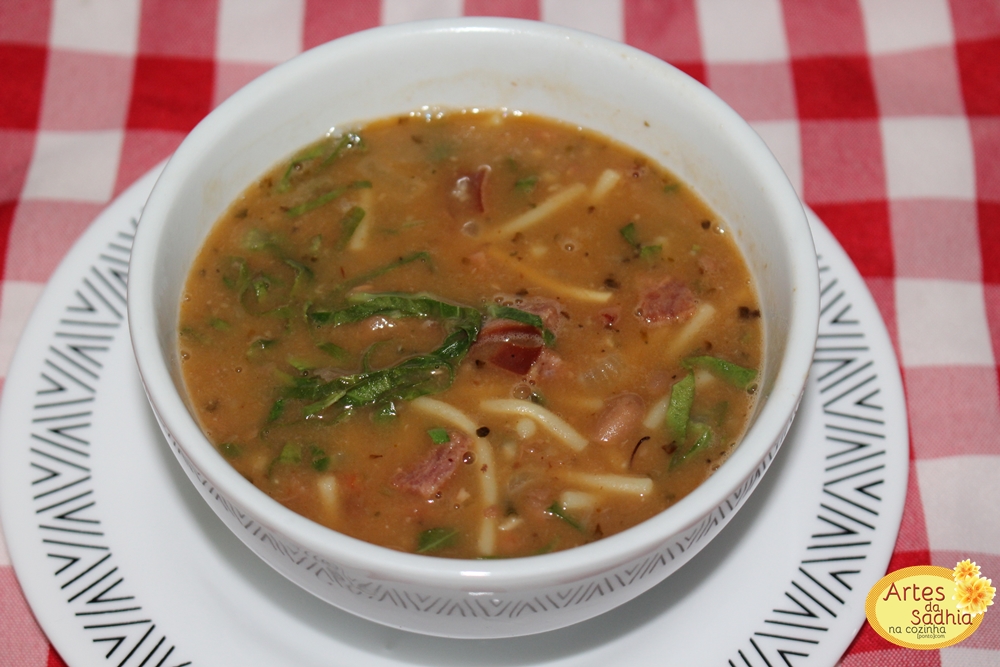 Sopa de Feijão - Com Couve | Artes da Sadhia na cozinha