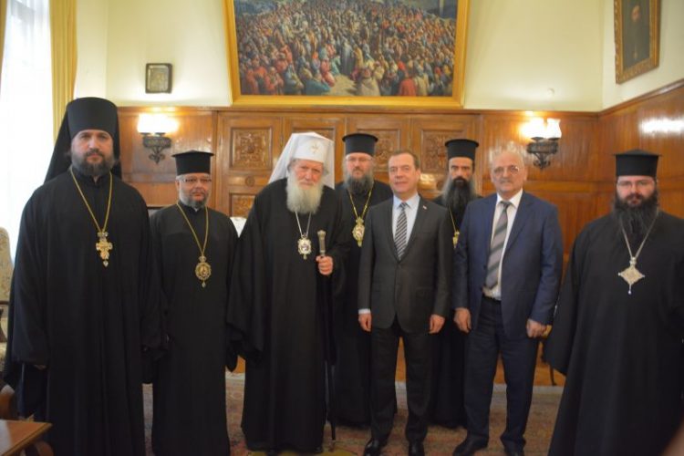 Η ΑΠΟΛΥΤΗ ΑΠΟΓΥΜΝΩΣΗ ΤΗΣ ΡΩΣΙΚΗΣ ΕΚΚΛΗΣΙΑΣ: ΟΛΑ ΓΙΑ ΤΗ ΓΕΩΠΟΛΙΤΙΚΗ ΚΑΙ ...