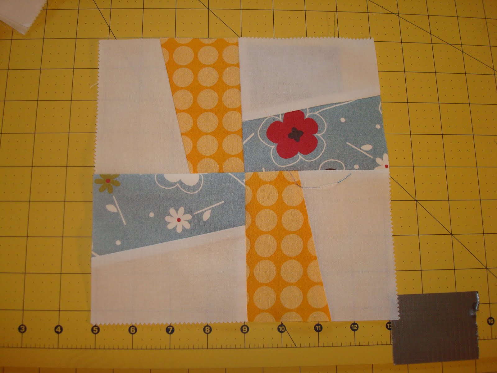 Skippity Do Dah Quilts: A wonky pinwheel tutorial