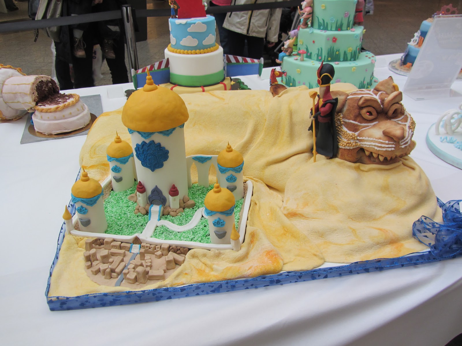 Top of the World Cakes: All things Baked and Beautiful, all Cakes and ...