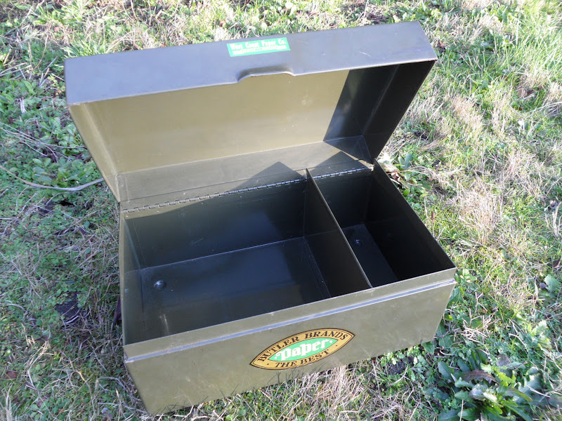 Four Bees: Vintage Metal Box, West Coast Paper Company, Butler Brands