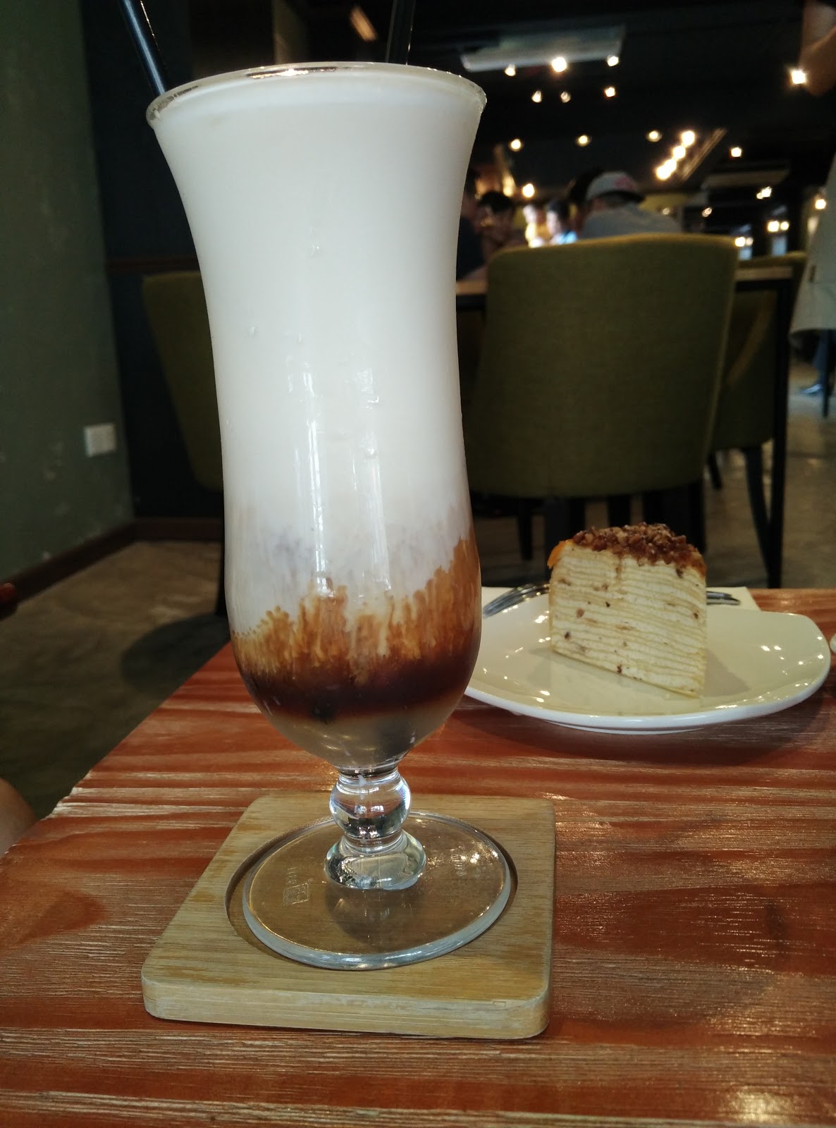 Food review: Maco Vintage @ JB ~ cool cafe with tasty mille crepe cakes ...