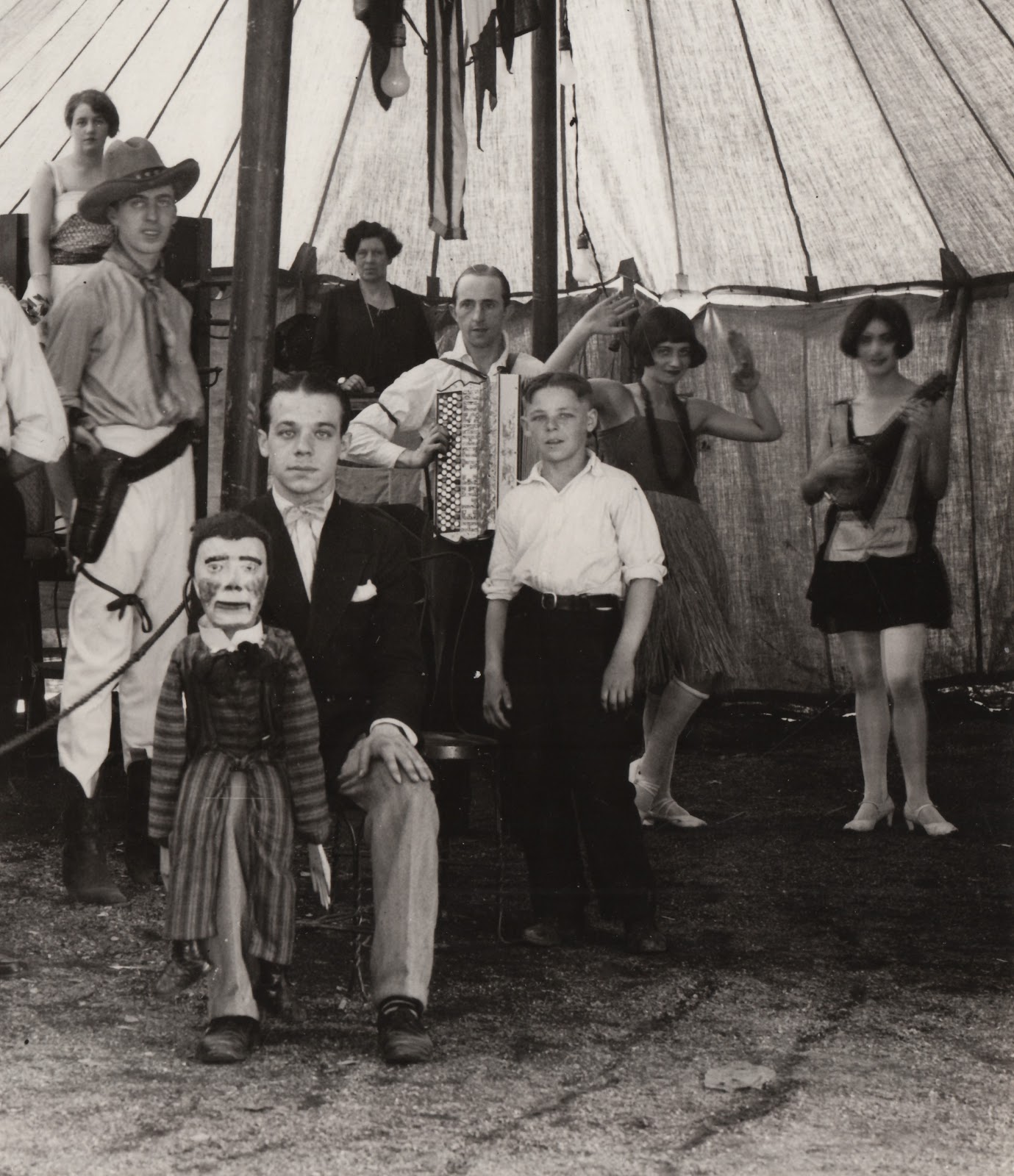 Dull Tool Dim Bulb: Three Nights Only One Big Show! At the Circus in ...