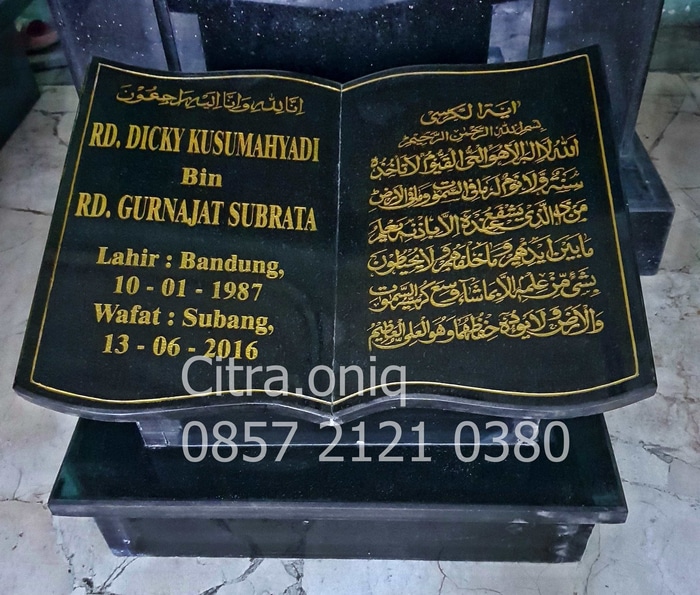 60 Model Kijing Makam Kuburan Islam, Kristen, Katolik Terbaru - Model ...