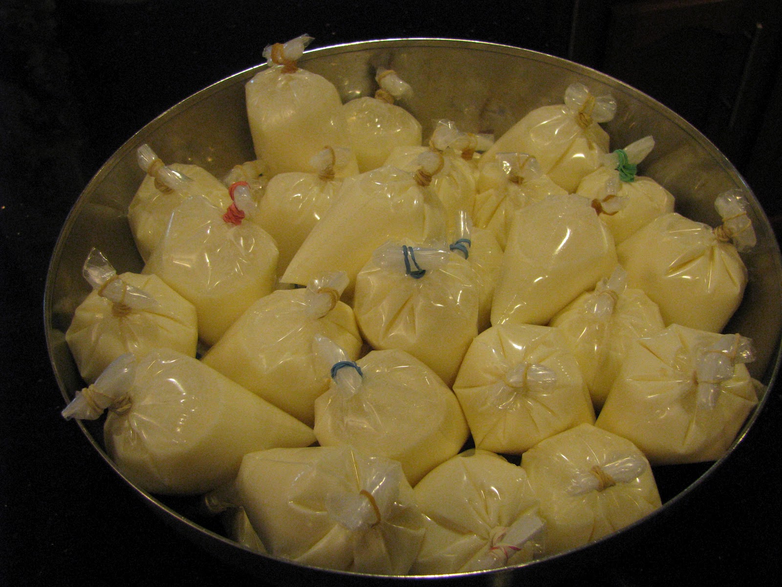 Young Mommy's Journey: vietnamese yogurt