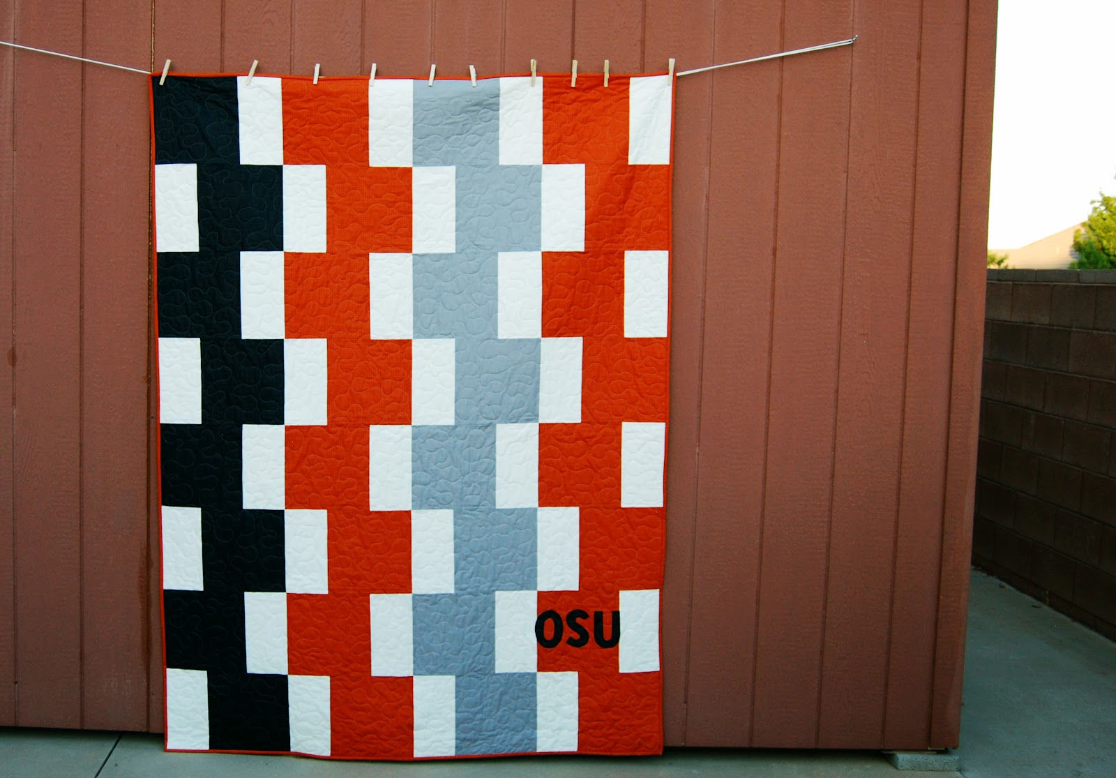 Linz Sews: OSU Quilt Complete