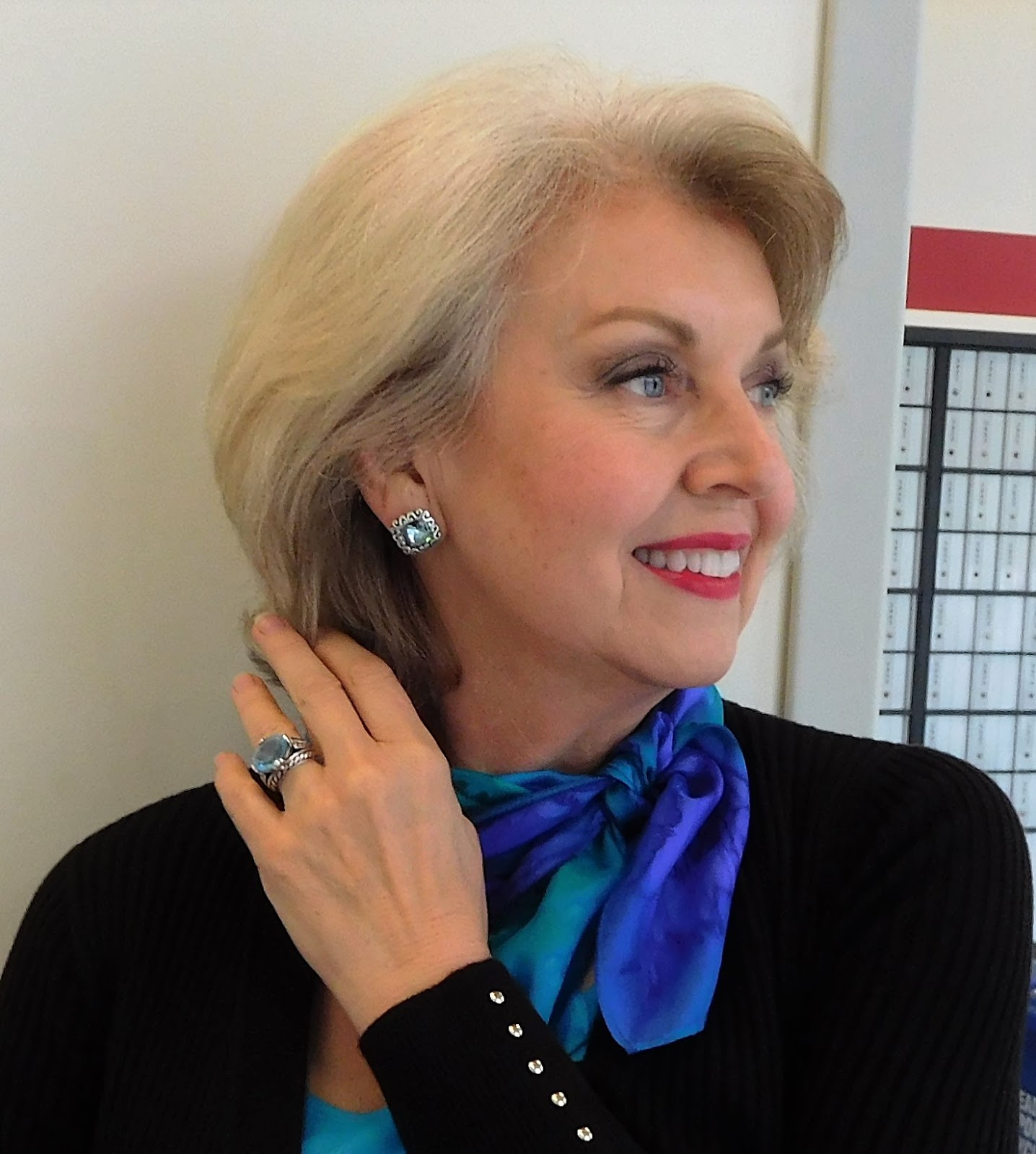 Fifty, not Frumpy: Scarf Tricks