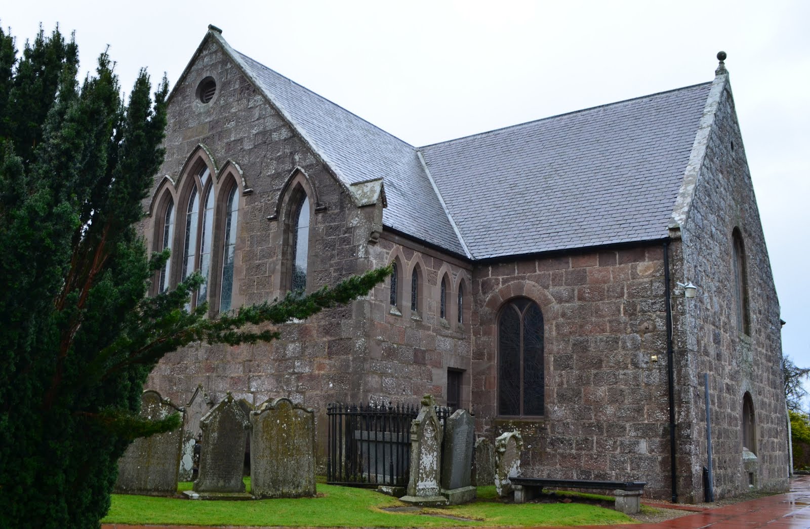 Tour Scotland: Tour Scotland Photograph Video Exterior Parish Church ...