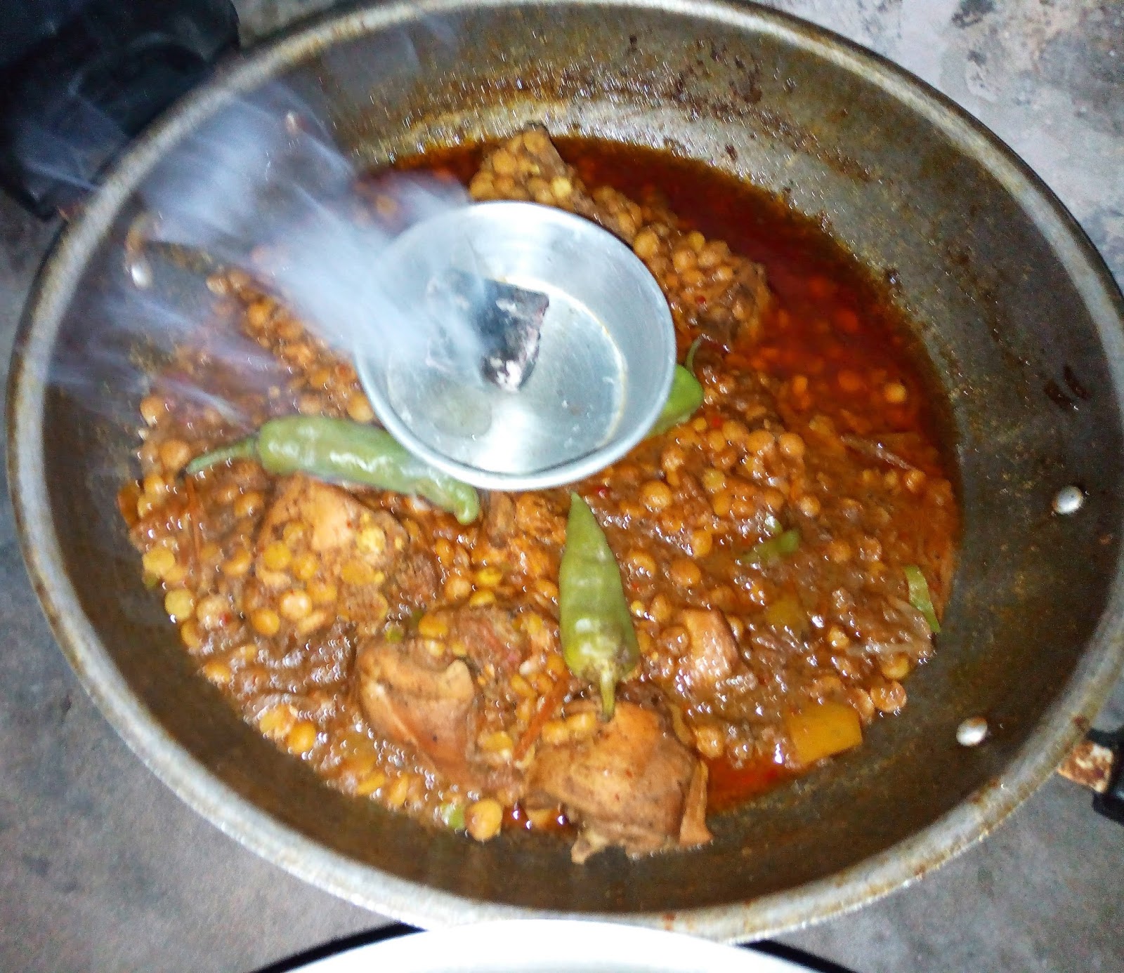 Cookbook: SPICY BBQ CHICKEN CHANAY KI DAL