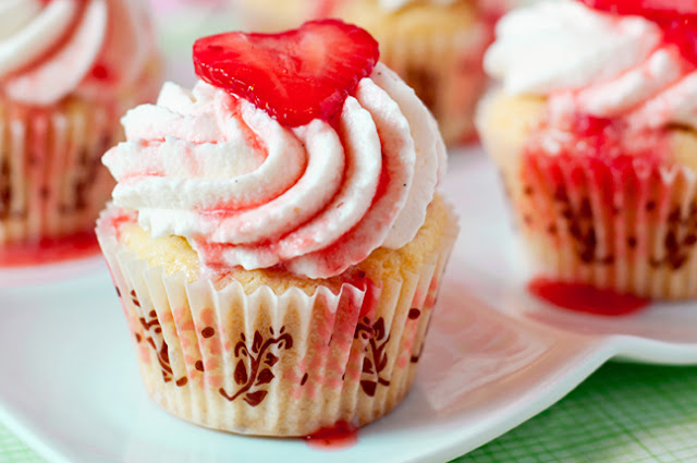 Cupcake de Morango :9 - Lindαlin Silvα