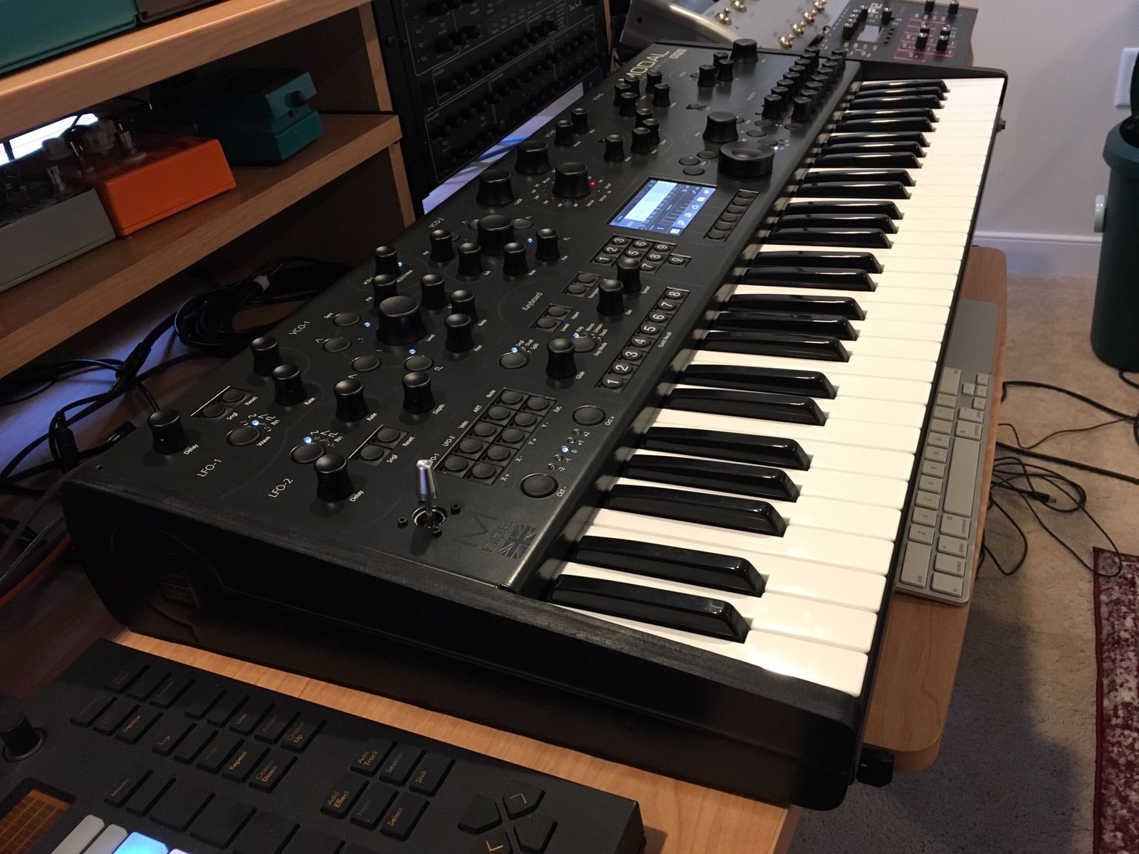 MATRIXSYNTH: Modal Electronics 008 8-Voice Analog Synthesizer with ...