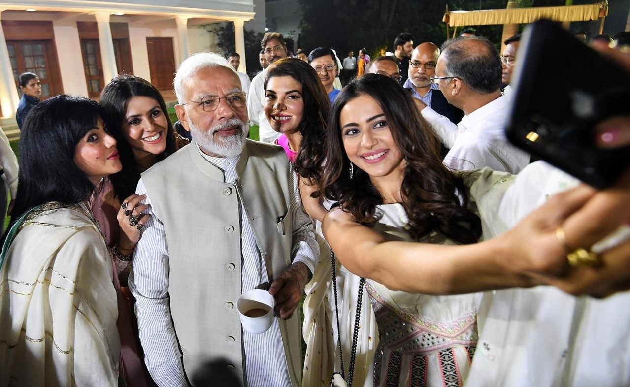 Rakul Preet with Our PM Narendra Modi Ji Latest Selfie | Rakul Preet