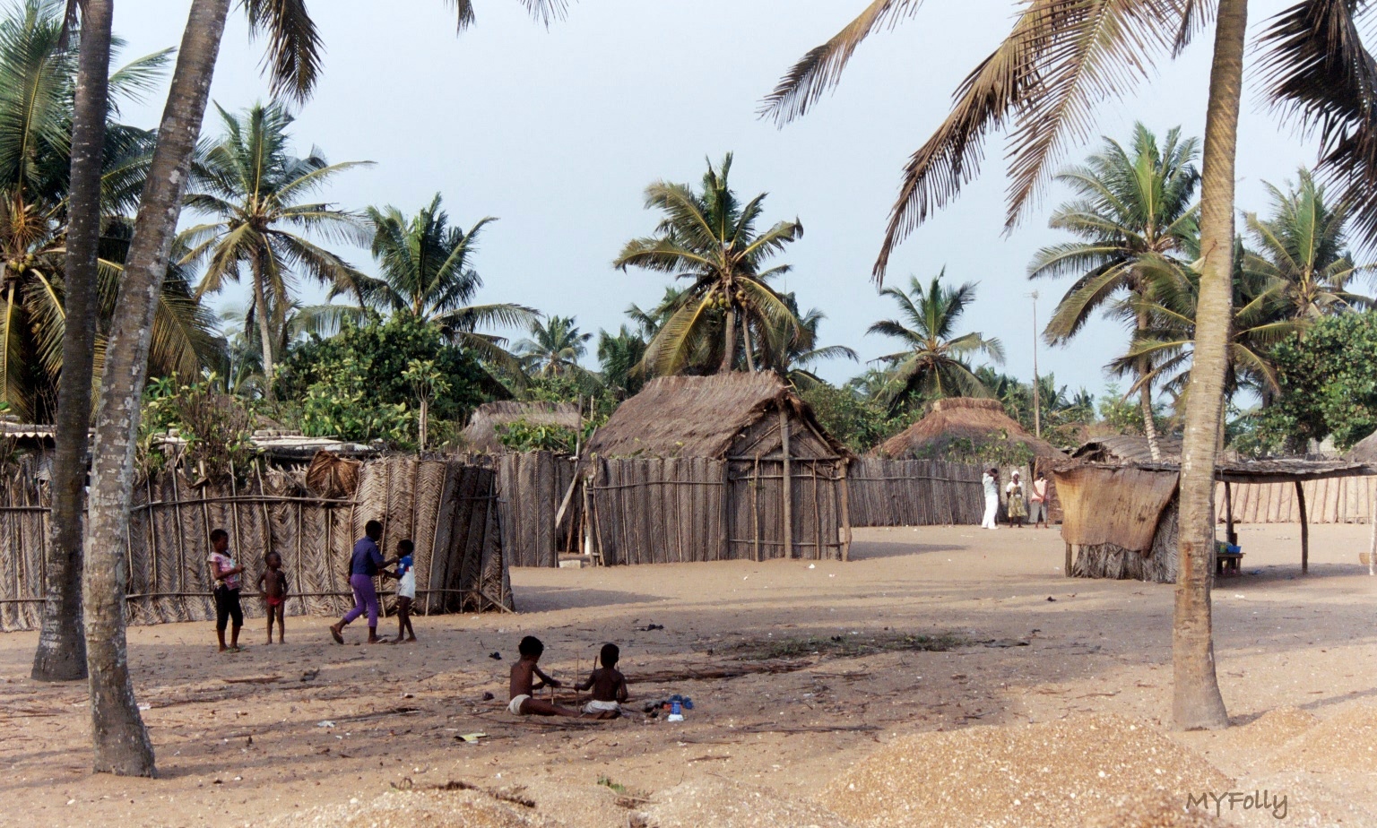 This and that: Sights of a Togo Beach