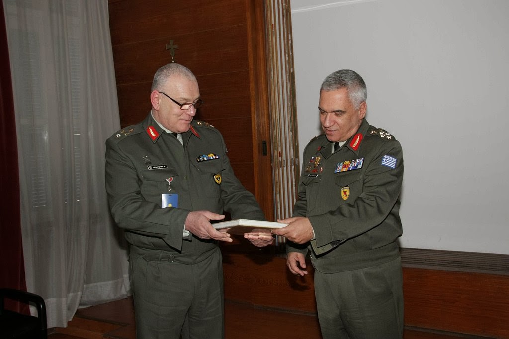 ΕΠΙΣΚΕΨΗ ΑΡΧΗΓΟΥ ΓΕΕΘΑ ΣΤΗ ΔΙΕΥΘΥΝΣΗ ΙΣΤΟΡΙΑΣ ΣΤΡΑΤΟΥ | KRANOSGR