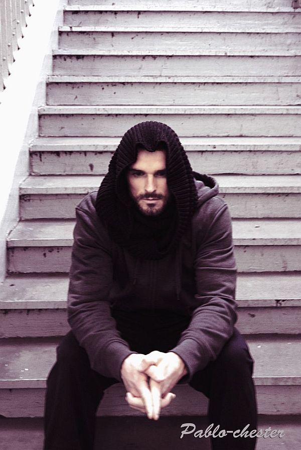 Favorite Hunks & Other Things: Tuesday, May 1, 2012