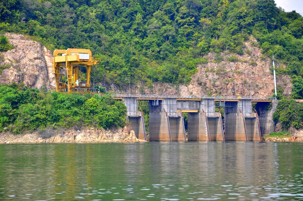 The Olive Journey: Belum Rainforest - Lake Temenggor, Perak, Malaysia