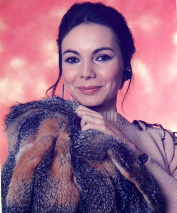 Años 60 a 80. Actrices y cantantes españolas: Carla Dey